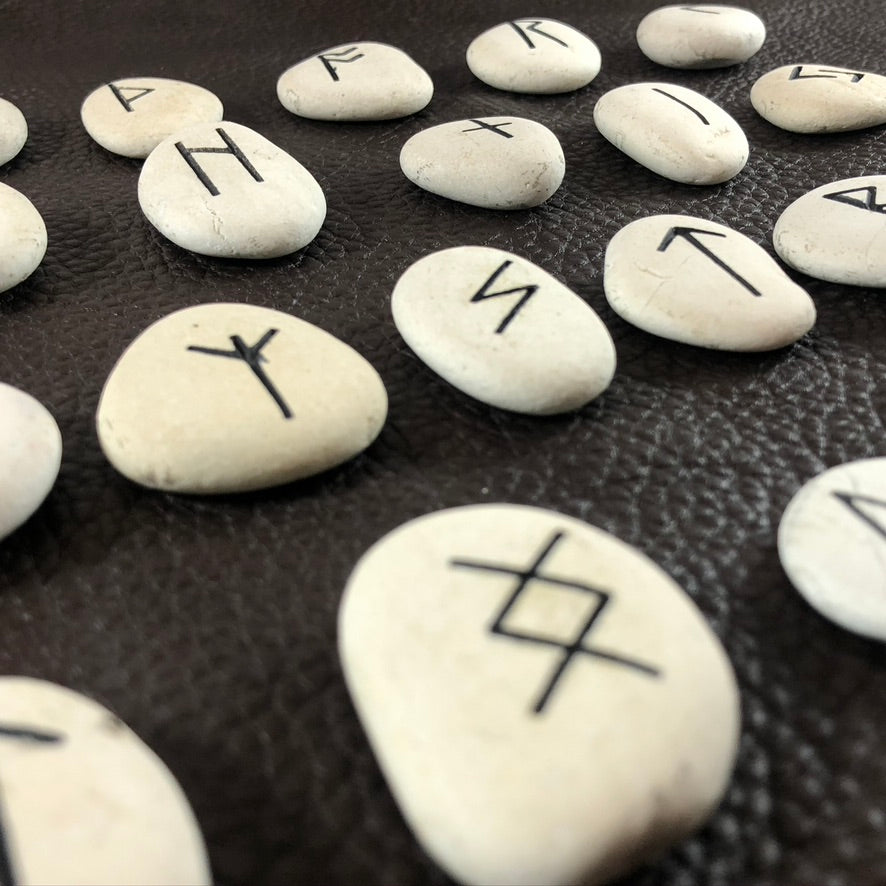 Elder Futhark – Engraved/Sand Carved RuneStones – Tundrafox Designs